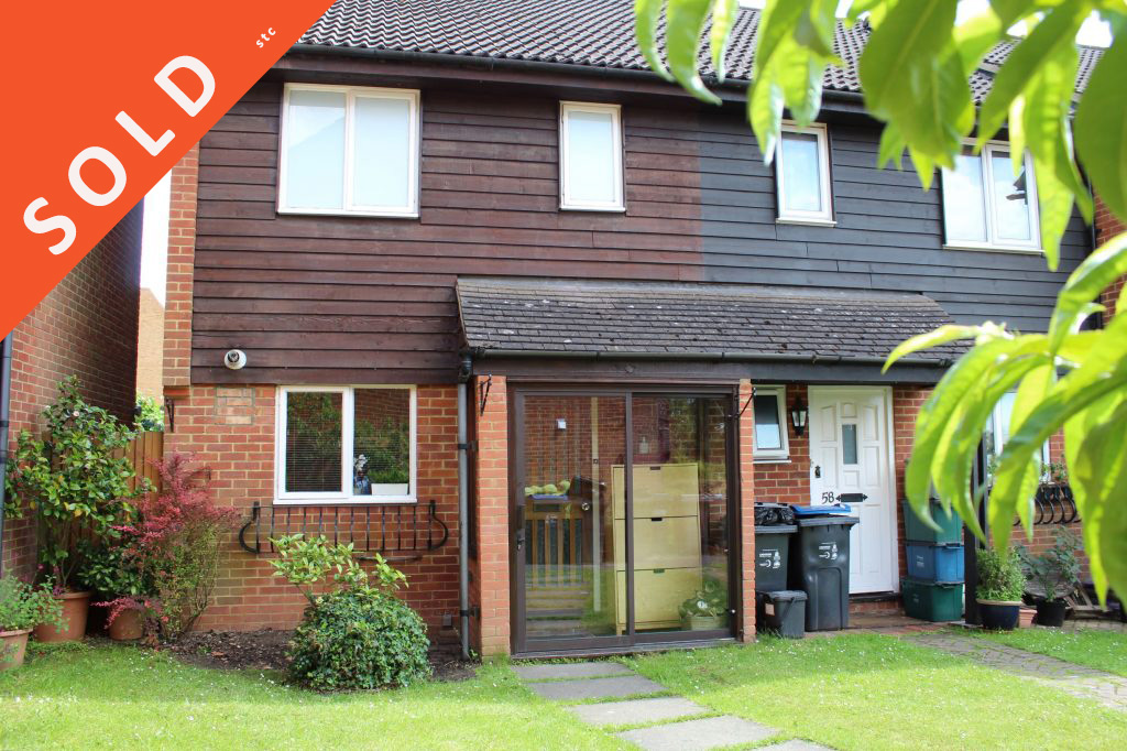 Reedham Drive, Purley. Guide Price £425-450,000, Freehold. Three Bed ...